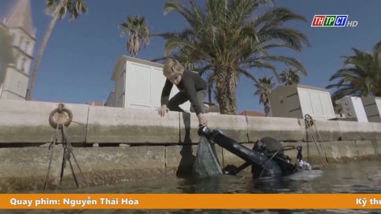 Các thợ lặn dọn rác dưới đáy biển ở Croatia – THTPCT